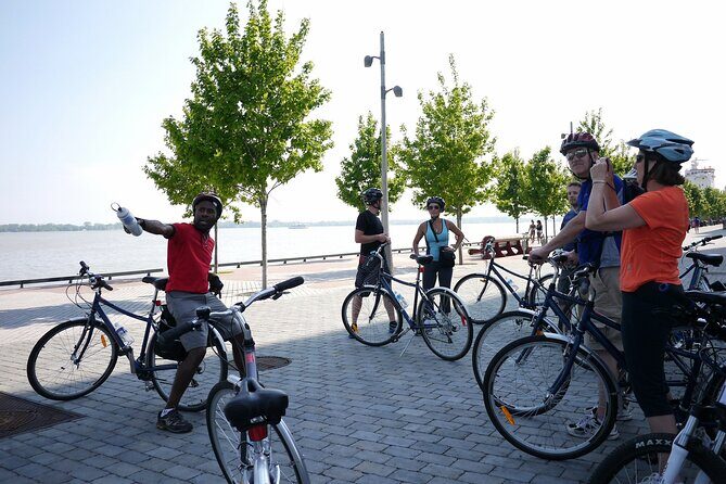 Toronto Private Walking Tour With A Guide (Private Tour) - What to Expect During the Tour