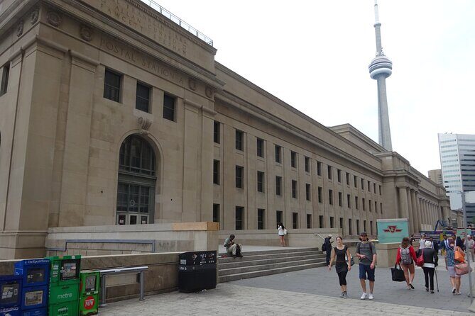 Toronto Self-Guided walking tour and scavenger hunt - FAQ