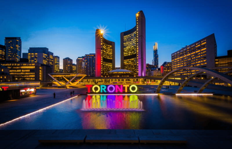 Toronto: Small Group Night Tour with Harbour Boat Cruise - Exploring the Distillery District