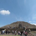 Tour Basilica de Guadalupe and Pyramids of Teotihuacan - Visiting the Basilica de Guadalupe