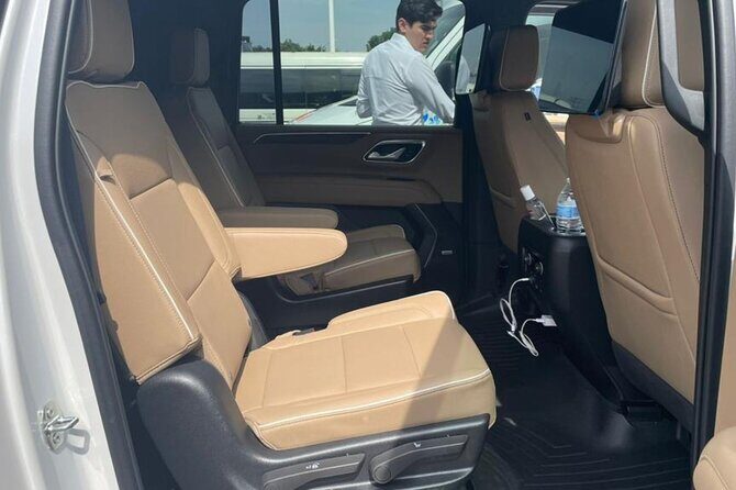 Transportation from Guadalajara International Airport to Hotels - The Booking Process and Convenience