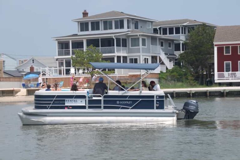Ultimate Pontoon Boat Rental in Chincoteague Island, VA - Why a Pontoon Boat Rental in Chincoteague Is Worth It