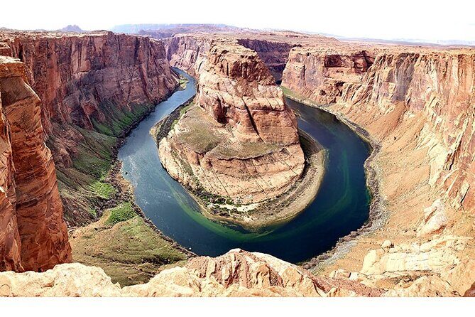 Upper Antelope Canyon and Horseshoe Bend Tour from PAGE AZ - Glen Canyon Dam Overlook: A Quick Stop