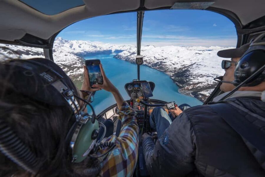 Valdez: Helicopter Flight with Glacier Landing - A Closer Look at the Experience