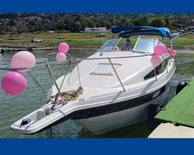 Valle de Bravo: 26 feet Yacht Rental Experience - The Sum Up