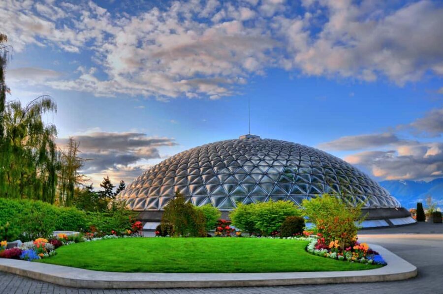 Vancouver: City Highlights Bus Tour - Transportation and Guides