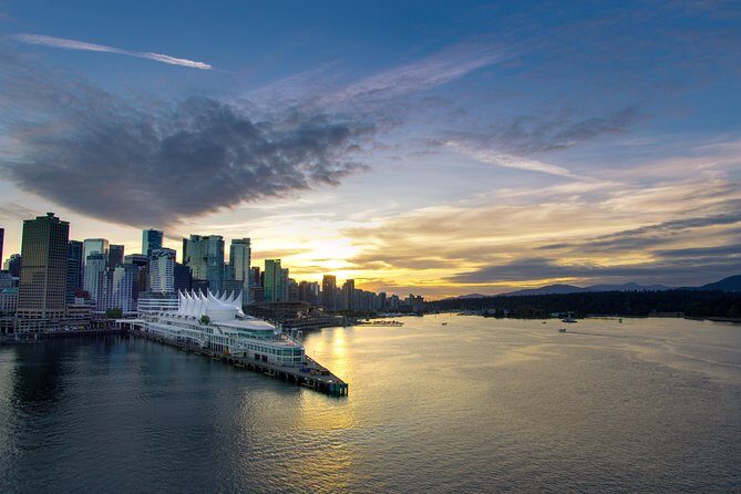 Vancouver Evening Tour: Stanley Park & English Bay Photostops - Authentic Experiences and Insights from Reviews