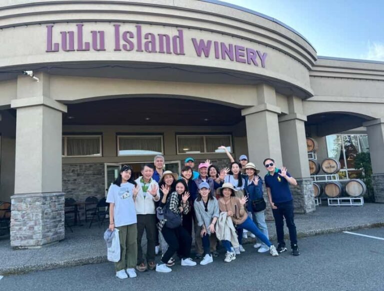 Vancouver Hidden Gems: Winery Tasting & Temple Visit - Visiting the Traditional Temple