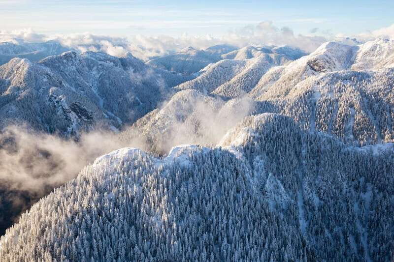 Vancouver: Mount Seymour/ Winter Hike/ Snowshoeing - The Scenic Trail through a Winter Forest