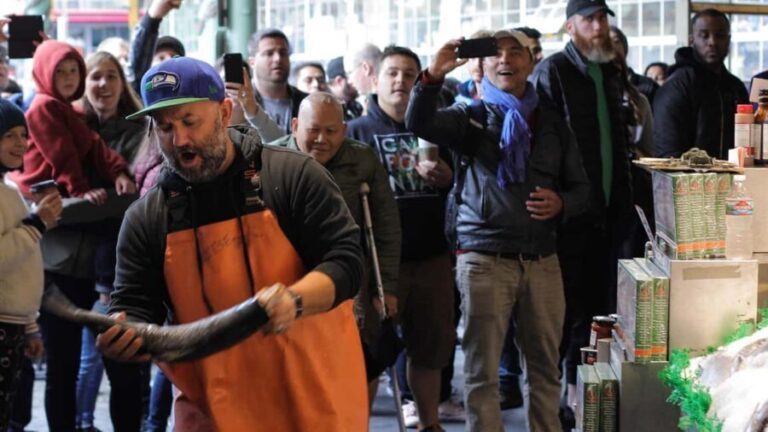 Vancouver: Seattle Day Trip with Guided City Tour - A Closer Look at the Itinerary and Experience