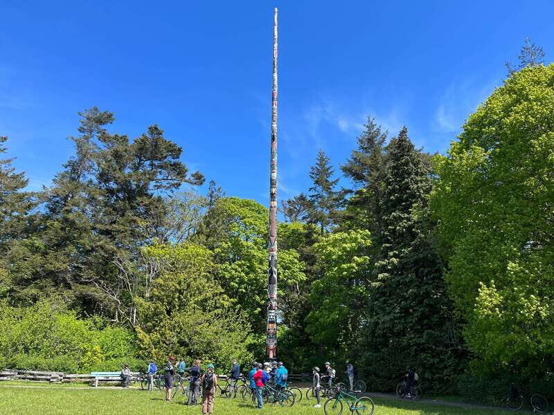 Victoria City Highlights Bike Tour - Castle Hoods & Legends - The Sum Up