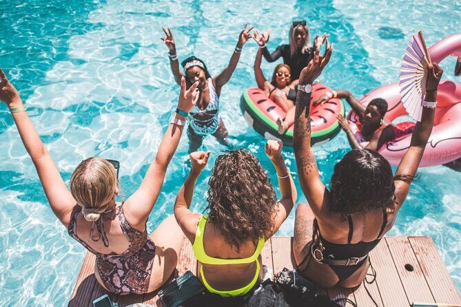 VIP Vegas Pool Crawl: Drinks, Entry & Party Bus - The Real Value: What Does $118 Get You?