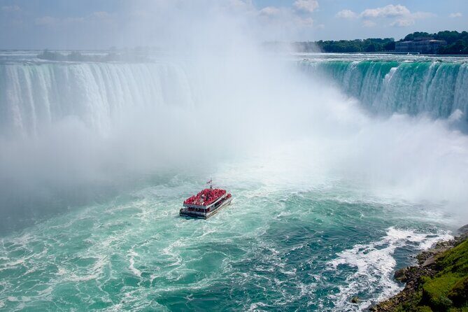 Visit Niagara Falls and experience a VIP Wine Tour - What the Tour Offers in Practical Terms
