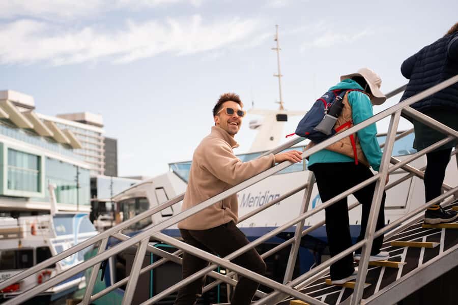 Wellington: Commentated Harbour Explorer tour - Authentic Insights from Reviews