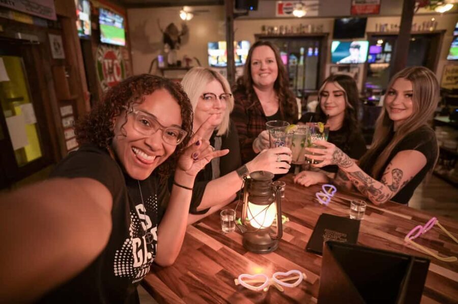 Wilmington: Boos and Booze Haunted Pub Crawl - A Closer Look at the Experience