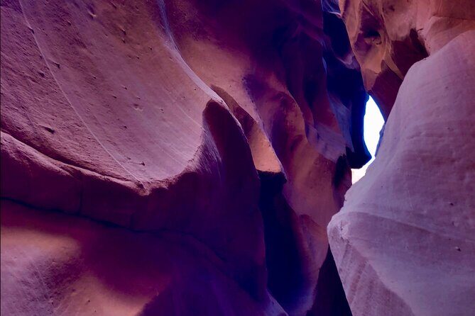 Wind Pebble Canyon Partial Hiking tour through Antelope Canyon - Who Will Love This Experience?