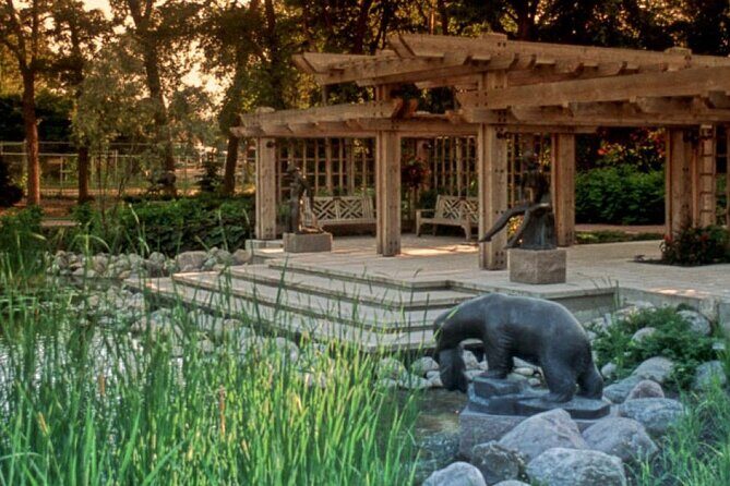 Wonderful Winnipeg: 3 Smartphone Audio Guided Walking Tours - Who Would Love This Tour?