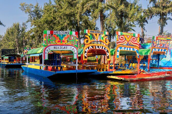 Xochimilco, Casa de Frida Kahlo, Coyoacán and UNAM - Transport, Timing, and Group Experience