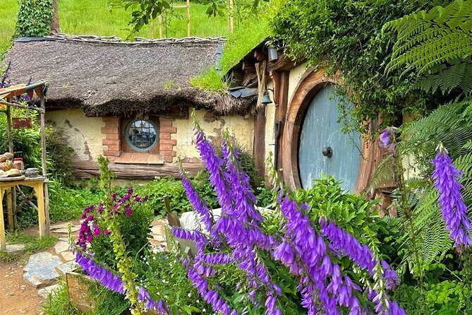 2 Day Hobbiton Waitomo Caves Raglan Private Tour from Hamilton - What This Tour Means for You