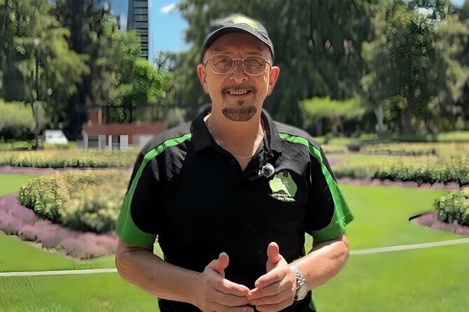 Australia Zoo Private Group Tour from Brisbane - Scenic Nature & Viewpoints