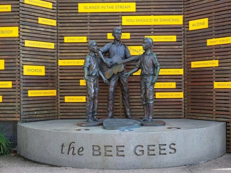 Brisbane: Redcliffe Peninsula Bee Gees and History Tour - The Historic Heart of Redcliffe