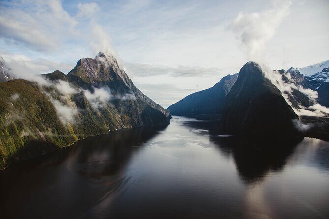 Glacier Galore Helicopter Scenic Flight from Milford Sound - What Makes This Tour Stand Out?