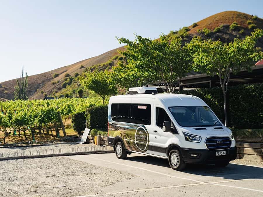 Gourmet Food and Wine Tour with Lunch and Wine Tastings - The Itinerary: What You’ll Experience