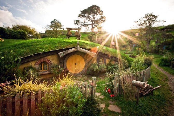 Hobbiton Lord Of Rings Movie Set tour Private Driver - What to Expect at Hobbiton