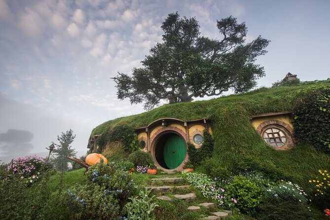 Hobbiton Movie Set& Te Puia Experience Private Tour From Auckland - The Itinerary in Detail