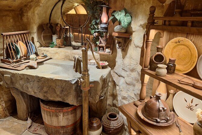 Hobbiton Small group Luxury Tour including McLarens Falls Park - Transportation and Comfort
