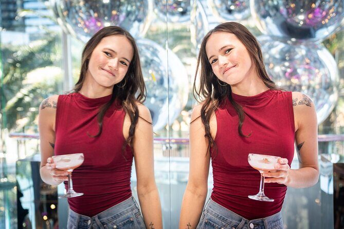 Immersive Bar Experience and Drinks - Accessibility and Meeting Points