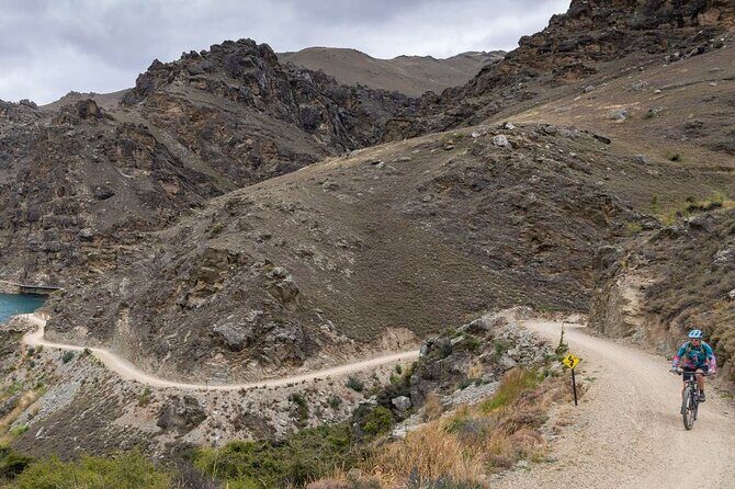 Lake Dunstan and Carrick Winery: Boat and eBike Adventure - Why This Tour Works for You