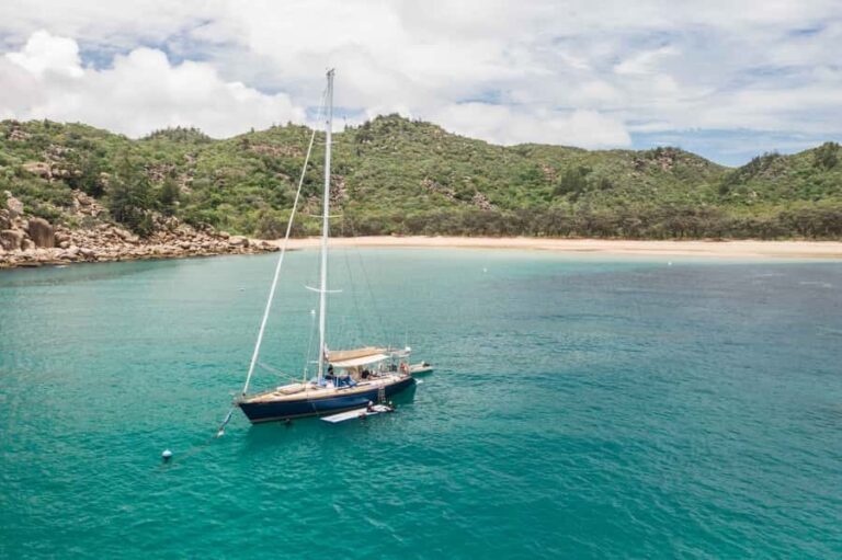 Magnetic Island: Lunchtime Sailing Cruise - The Sum Up