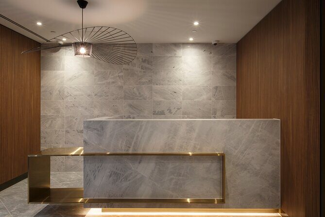 Melbourne Airport Plaza Premium Lounge - Wi-Fi, Entertainment, and Connectivity