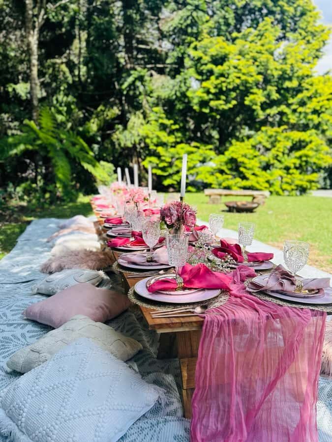 Melbourne - Luxurious pop up picnic at Fitzroy gardens - The Sum Up