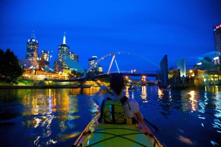 Melbourne: Sunset Kayak Tour with Dinner - The Itinerary: From Harbour to City Lights