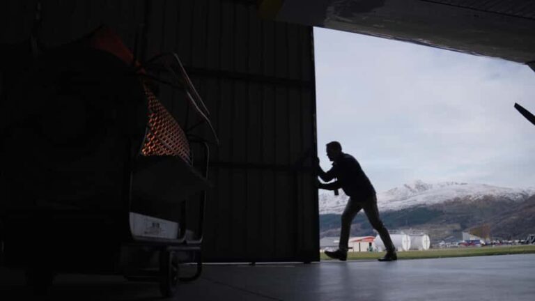 Milford Sound & Big 5 Glaciers Scenic Flight from Queenstown - Who Should Consider This Tour?