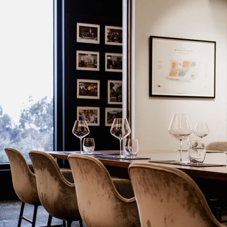 Mornington Peninsula: Ten Minutes by Tractor Wine Tasting - The Perfect Introduction to Mornington Peninsula’s Winemaking