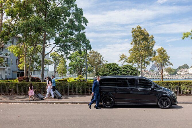 One Way Luxury Transfer to Gold Coast Theme Parks - Practical Tips for Booking and Using the Service