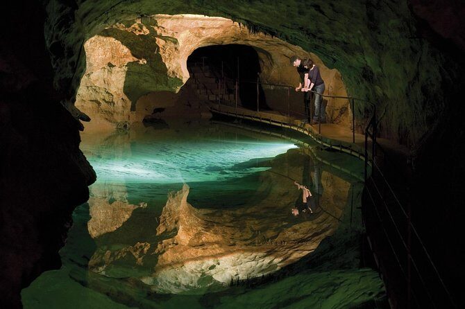 Private Tour: Jenolan Caves & Blue Mountains in a day - Practical Details and What to Expect