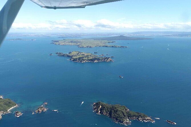 Scenic Flight Tour Around Waiheke Island - The Scenic Highlights