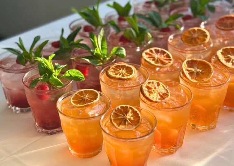 Sydney: Harbour Dinner Cruise with Buffet - What to Expect During the Cruise