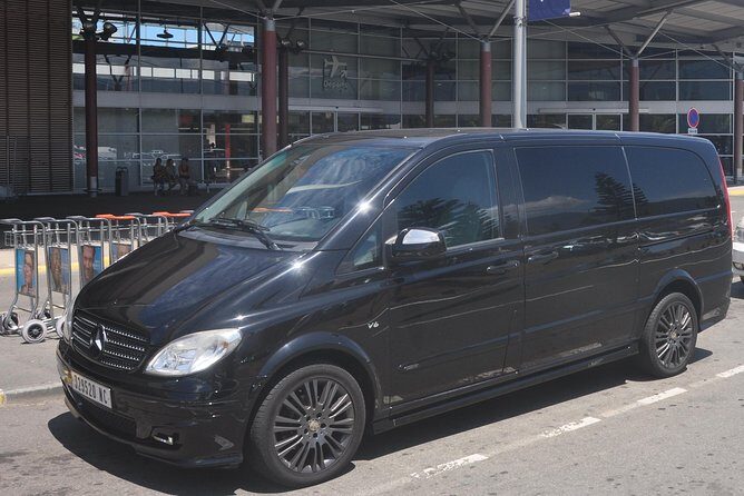 Tontouta Airport Transfers One-way Tontouta-Noumea / Noumea-Tontouta - Who Should Book This Transfer?