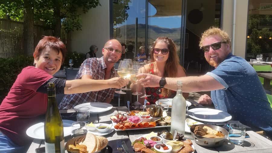 Wanaka: Full Day Classic Wine Tour with Lunch - The Value of this Tour