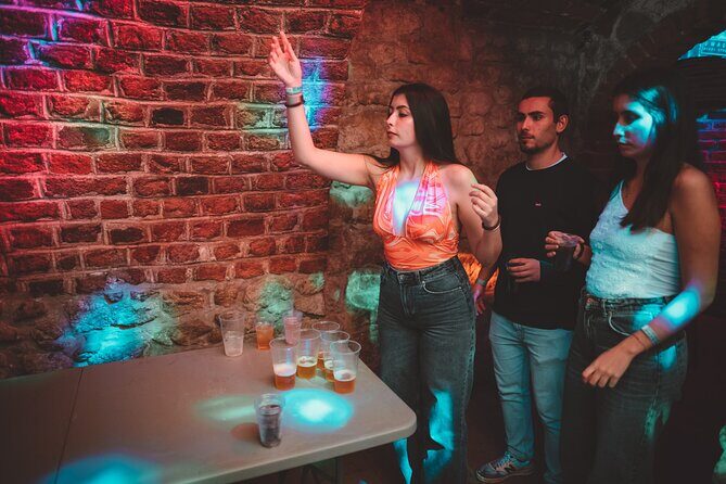 1 Hour of Open Bar Pub Crawl + Karaoke + VIP Entry to Best Clubs - What Travelers Say