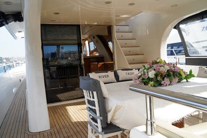 2 Hours Luxury Private Yacht Cruise on the Bosphorus - Who Will Love This Experience?