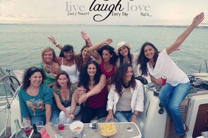 2 Hours Private Sailing Tour in Lisbon - Setting Sail in Lisbon: What to Expect