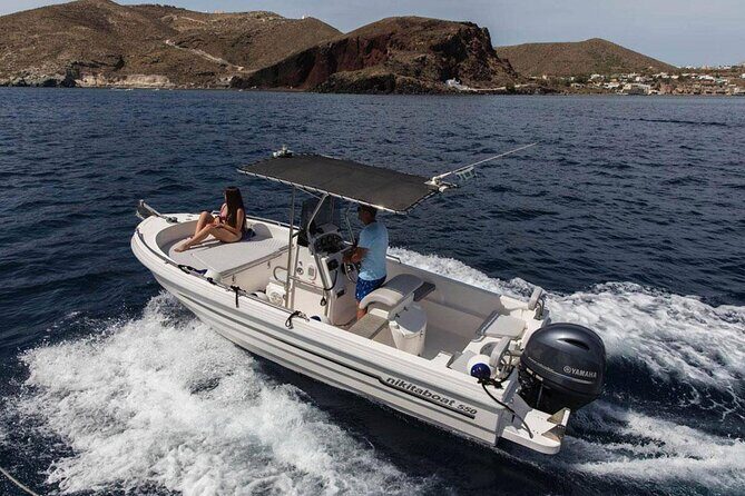 5 Hours Boat Rental in Santorini - Who This Experience Is Perfect For