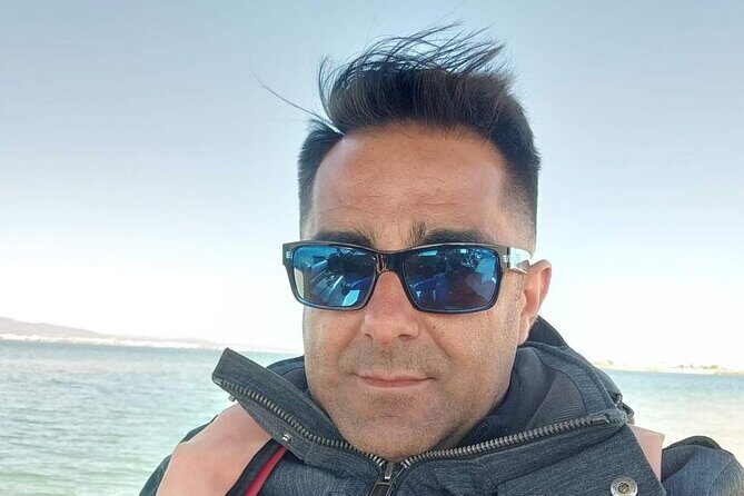 6 hour boat tour navegating through the Islands of Ria Formosa National Park - Authenticity and Personal Connection