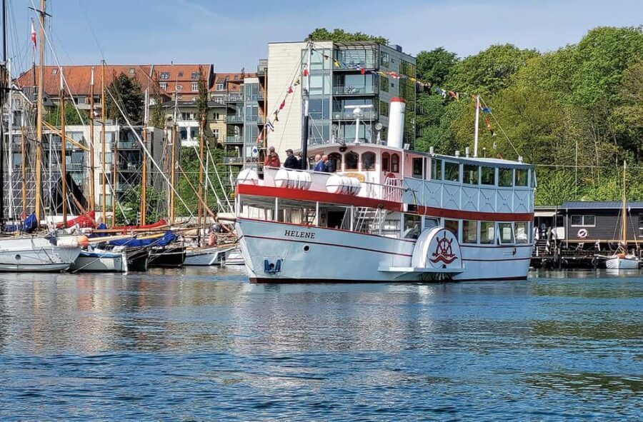 Aarhus: Harbour Cruises with local guide - Who Should Consider This Experience?
